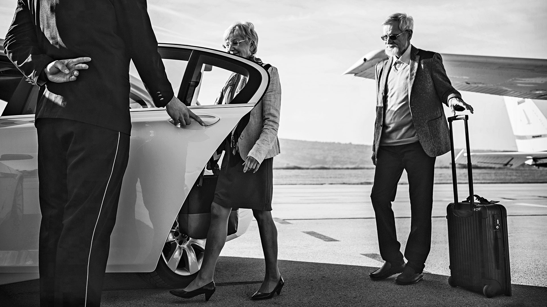 Bird Limousine represents the luxury Cadillac and LincolnBird Limousine ...